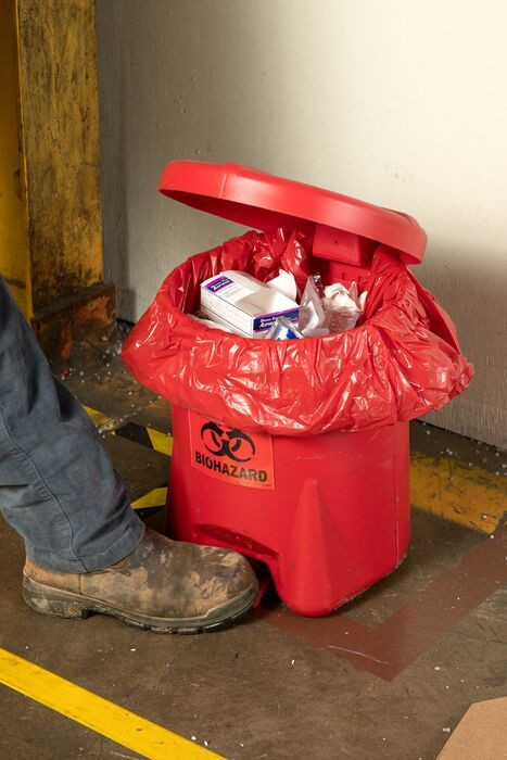 Biohazard waste containers (6 gal) - Leonard Safety Equipment Inc