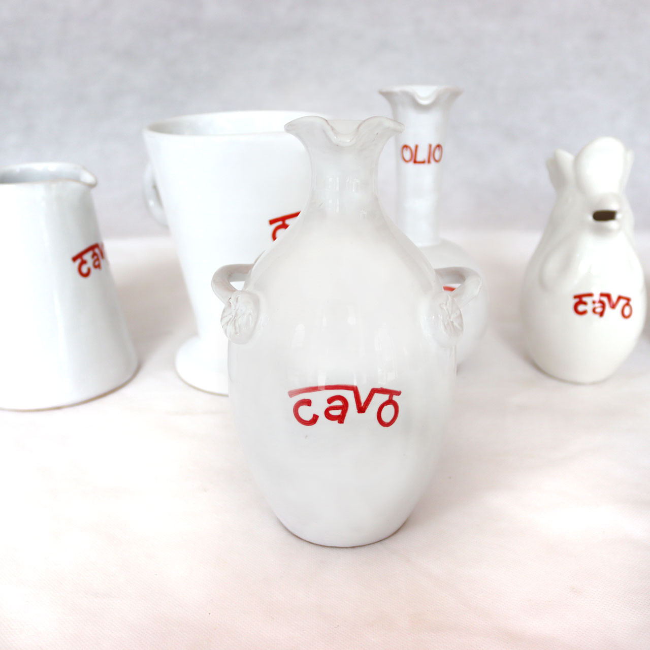 Customizable Pottery jugs for Restaurants-Mod Ceramics Italy