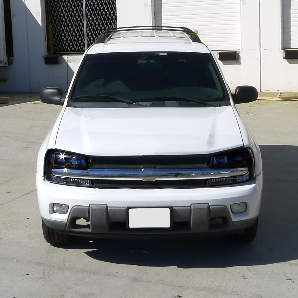 2002-2009 Chevrolet Trailblazer Projector Headlights w/ LED Light Strip ...