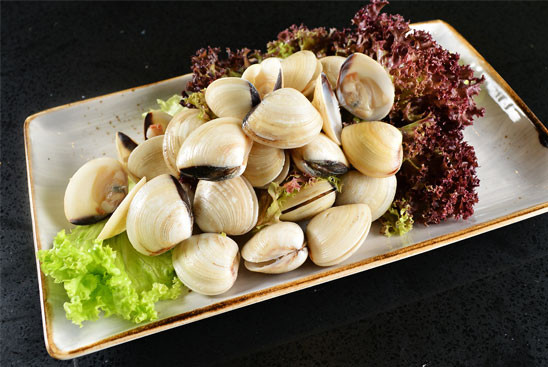Oysters On The Half Shell (2 Dozen) | Robert Wholey Company