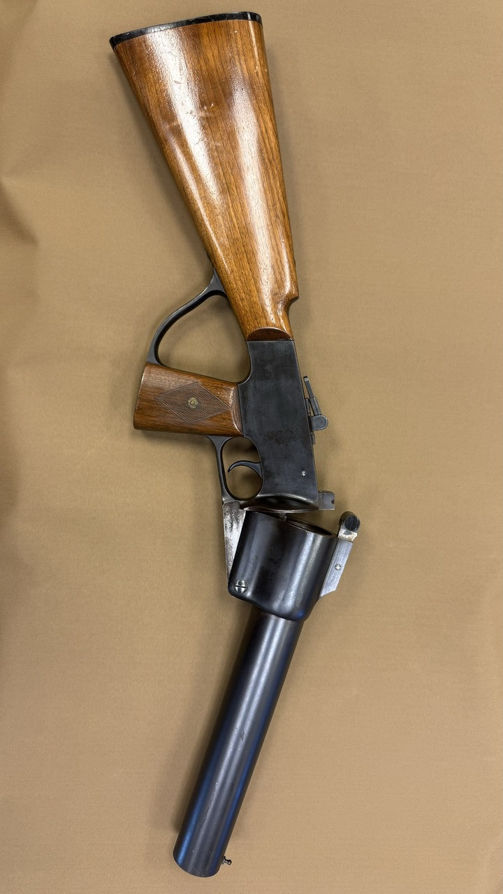 FEDERAL LABORATORIES 37MM RIOT GAS LAUNCHER