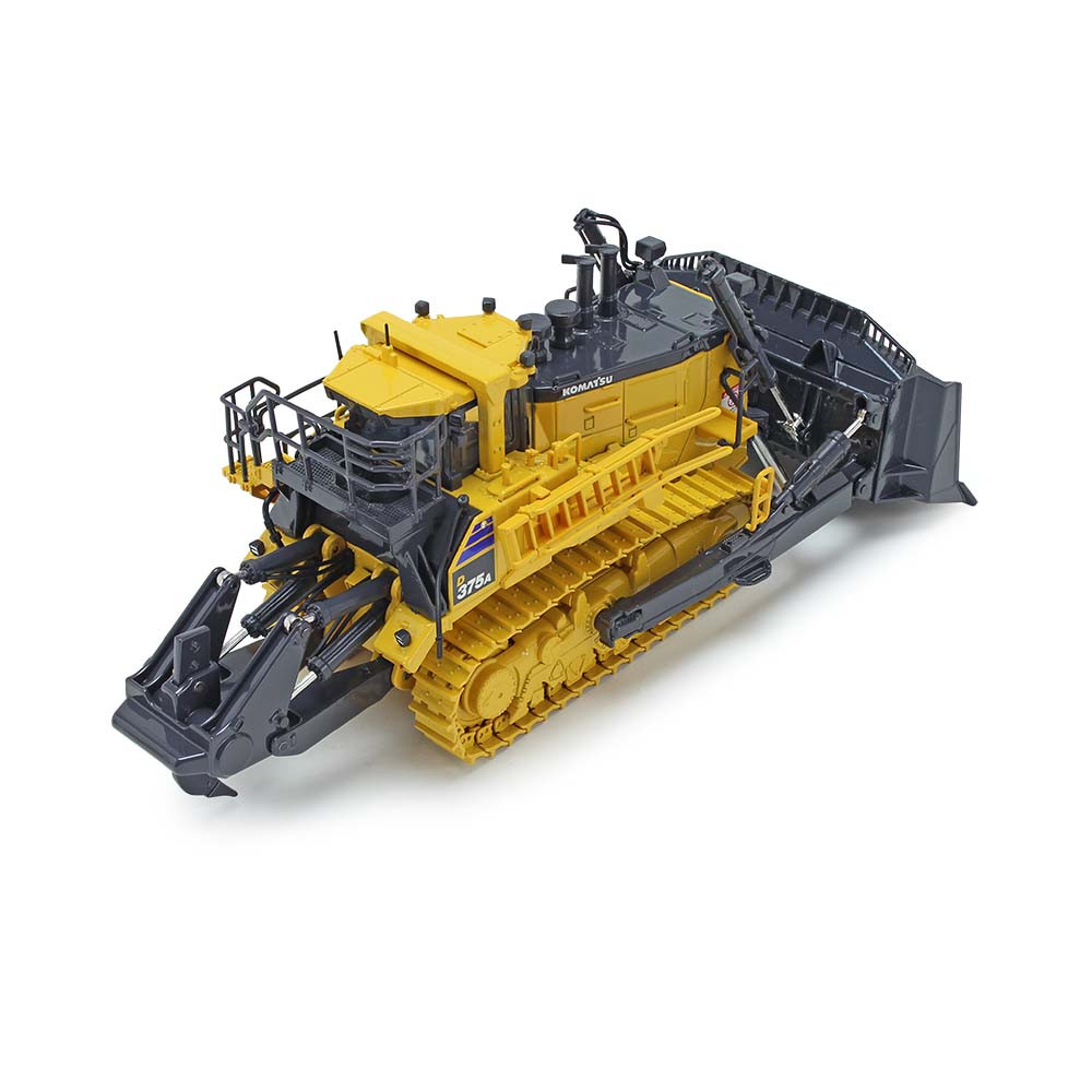Komatsu D475A-8 Dozer with Ripper