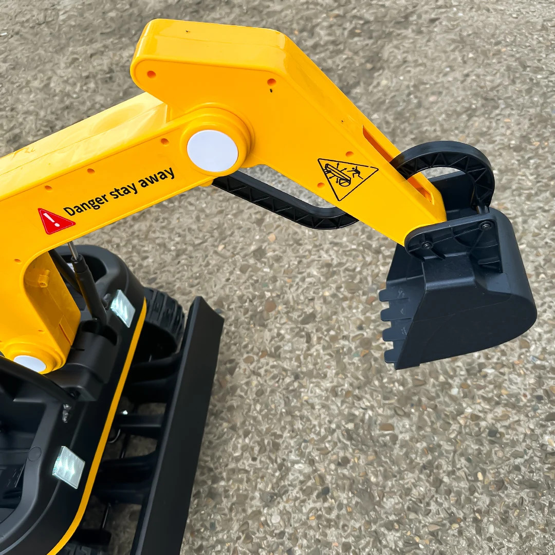 Children's Electric 360 Spin Ride-on Construction Excavator Digger ...