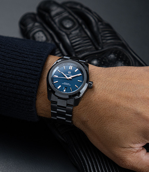 Formex Essence Ceramica COSC Blue 41 mm
