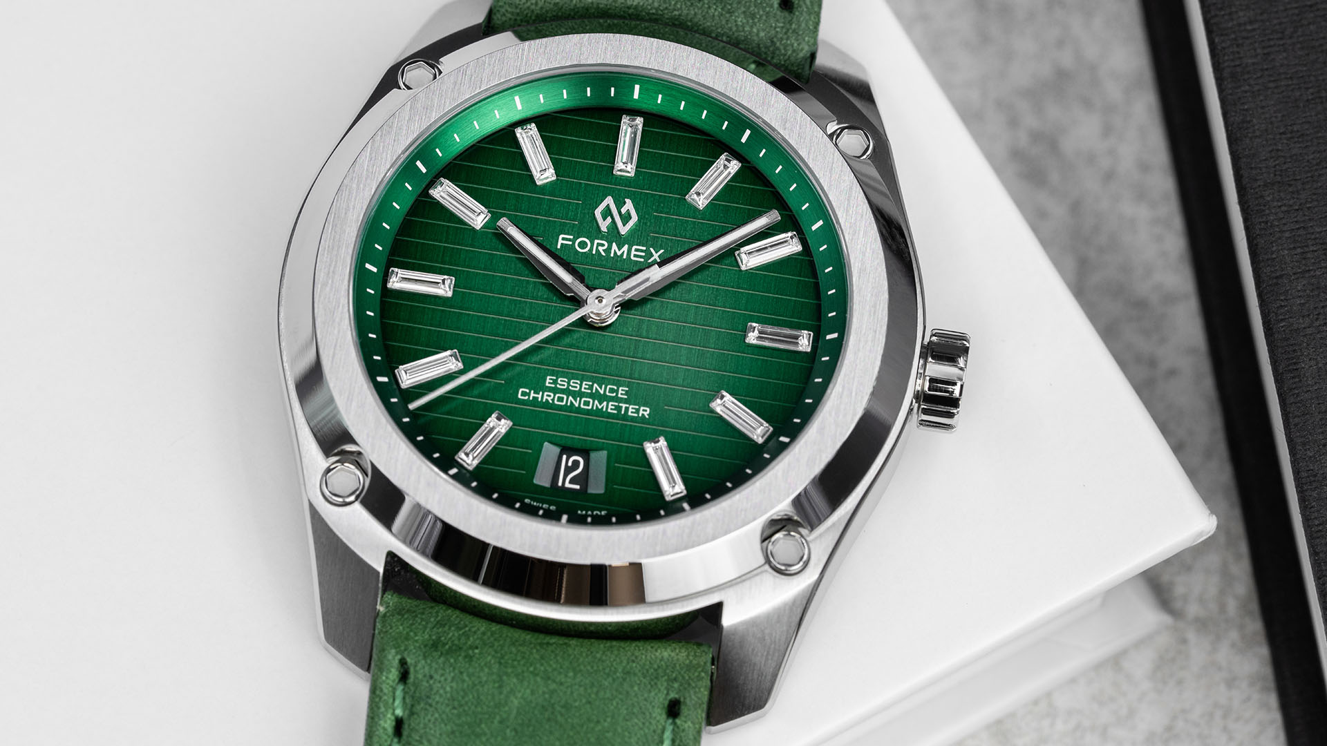 Limited Edition Essence 39mm Timepiece - Formex