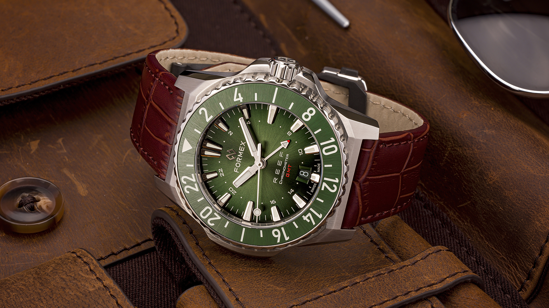 Here's Why GMTs are The Best Watches for Travel - Official FORMEX Swiss ...
