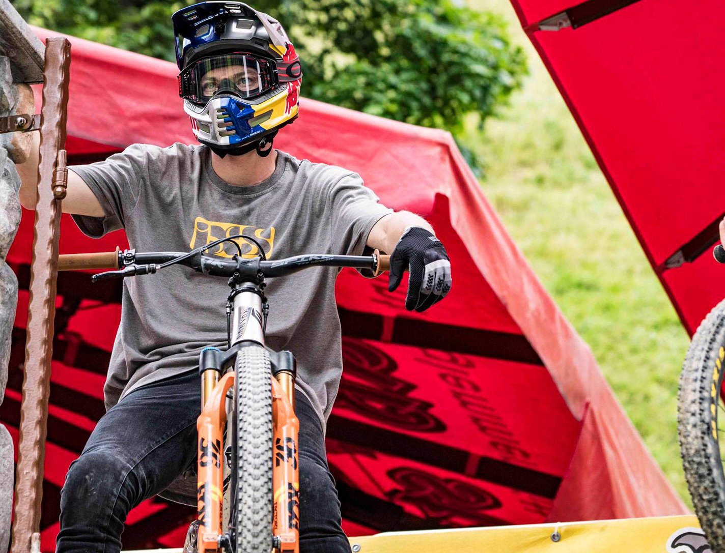 Formex Ambassador: Freestyle Mountainbiker Thomas Genon - Official ...