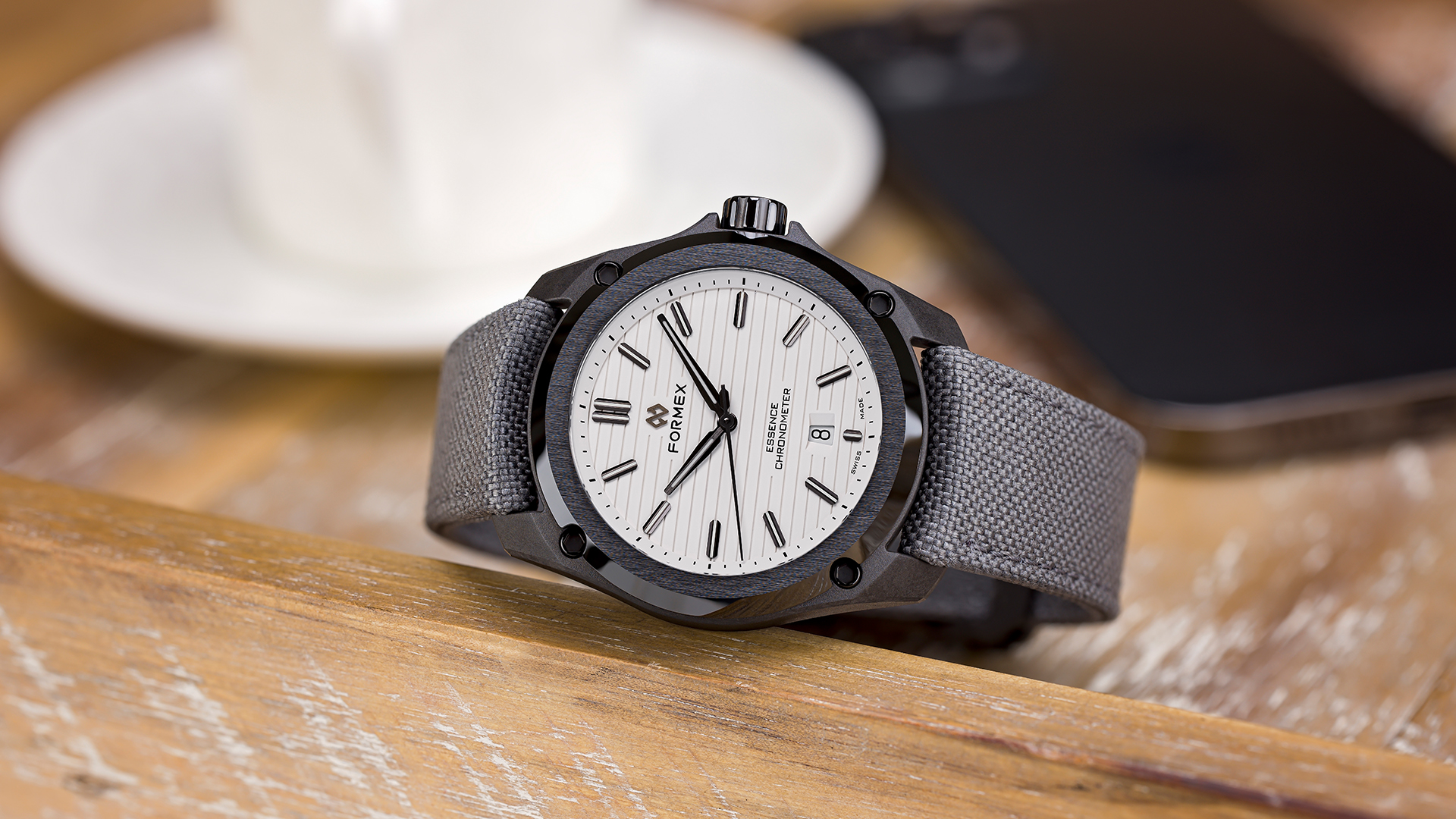 Formex Essence Leggera 41mm Automatic Chronometer Arctic White