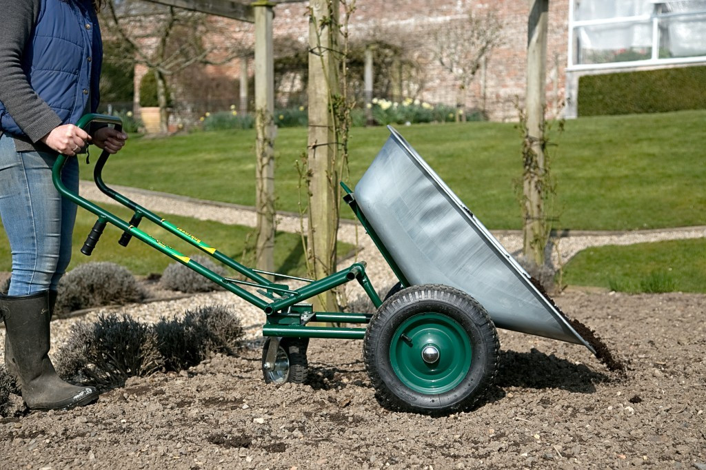 Ex-display - Baksaver Barrow 3 Wheel Tipper Pneumatic Tires Stable