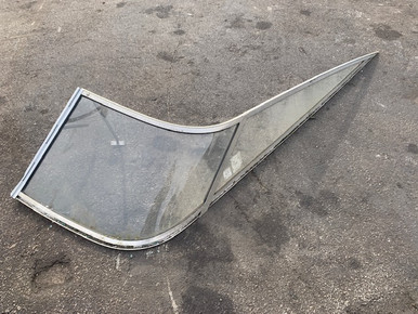 Port Side Windshield for a 2000 23'4" Larson Escape