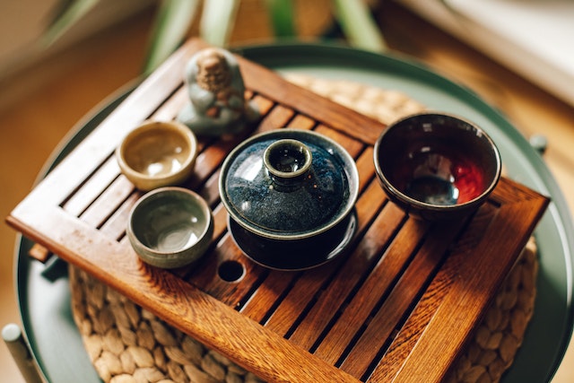 8 Tips for Packing Pottery and Ceramics for a Move - Recycled Glass ...