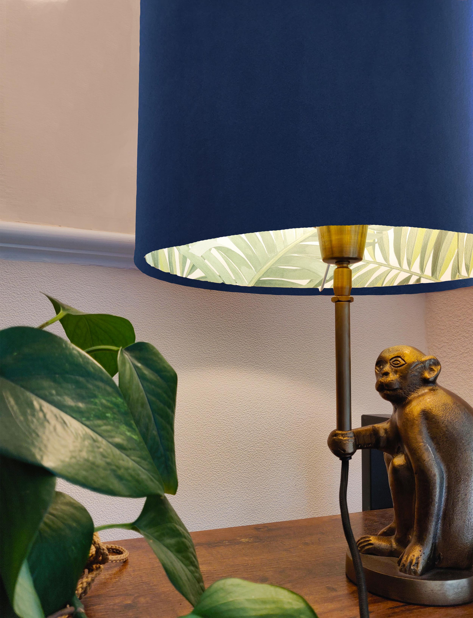 Candid Owl | Navy Blue Velvet Lampshade with Green Lush Leaves Lining