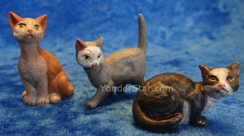 Cats - 5" Fontanini Nativity Animals 51518 - Yonder Star Christmas Shop LLC