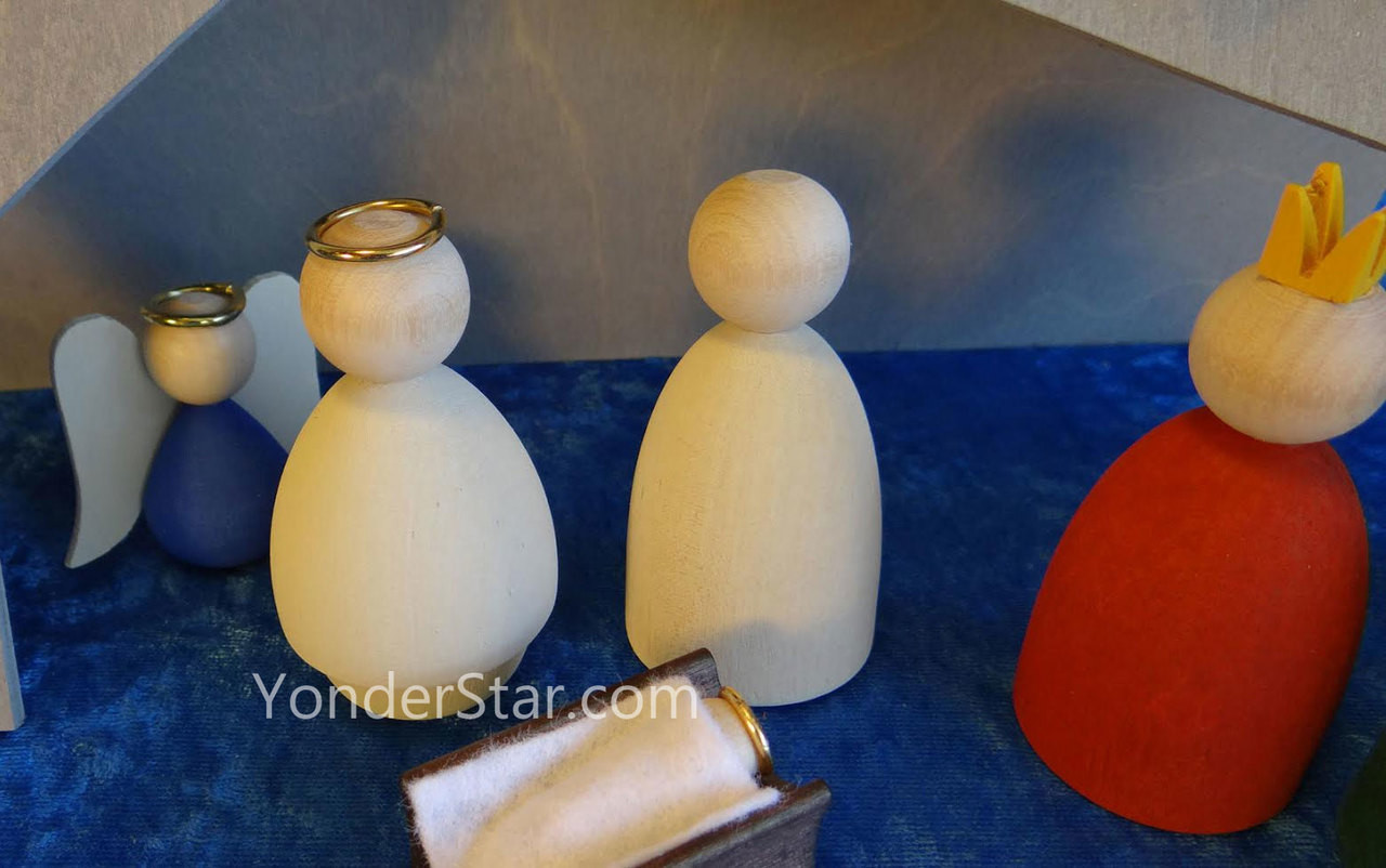 Nativity Sets Around the World - European Nativity Scenes - Nativity ...