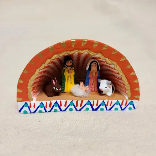 Miniature Nativity Scene in Grotto - El Salvador - Yonder Star ...