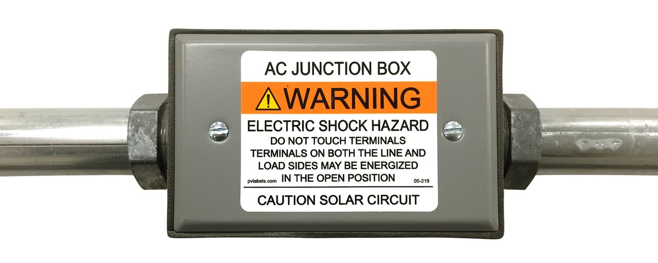05-219 | SOLAR LABEL - AC JUNCTION BOX - NEC 2014 690.17(4) | PV LABELS