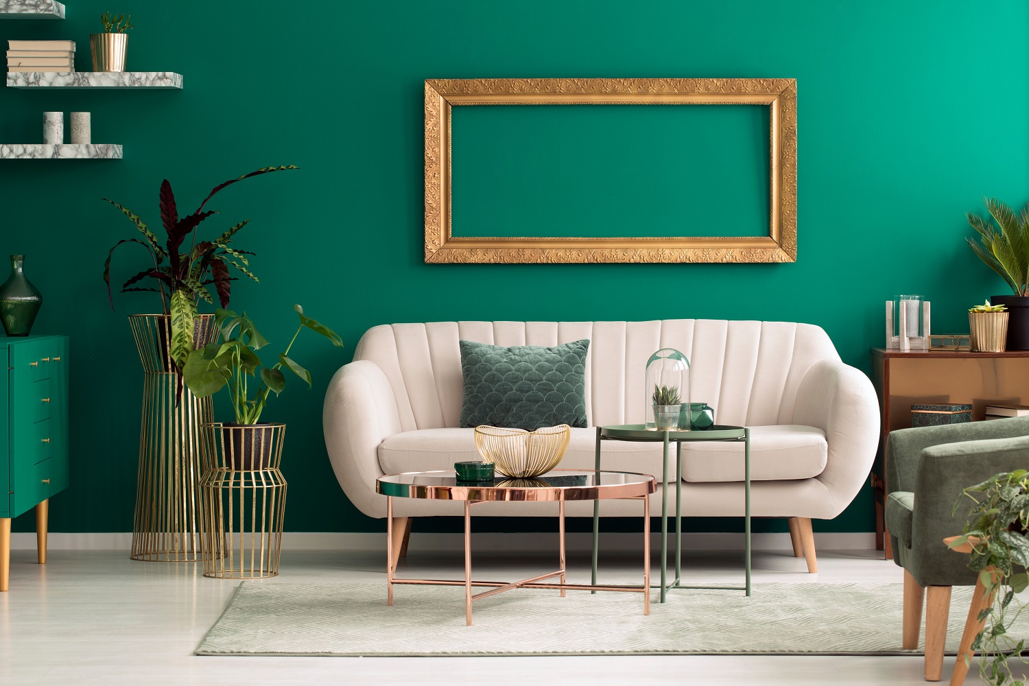 Mastering the Art of Decorating with Metallic Elements - Craig Frames