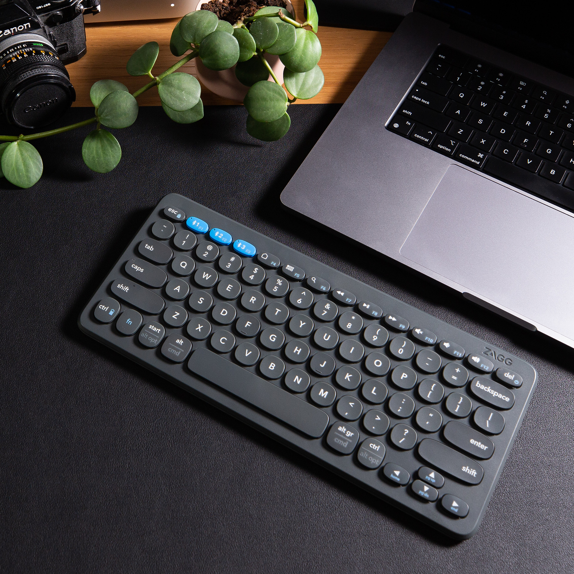 ZAGG Pro Keyboard 12 - ZAGG