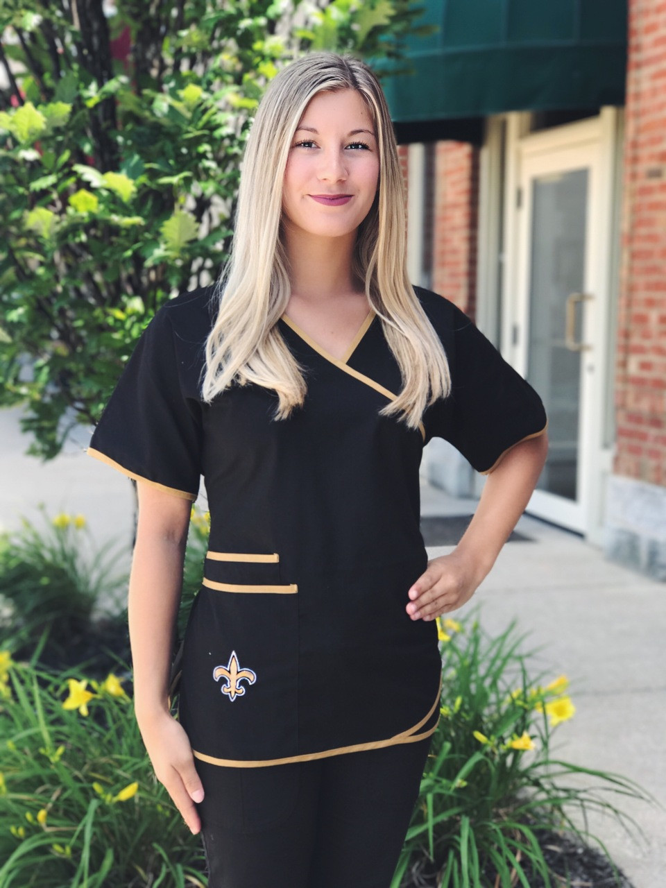 New Orleans Saints Women's NFL Scrub Top - Scrub Identity