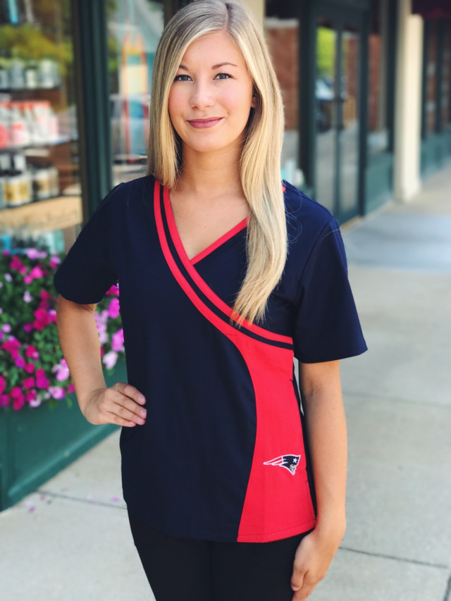 New England Patriots NEW Women's NFL Scrub Top - Scrub Identity