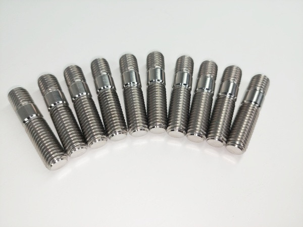Titanium Studs M10 10pk