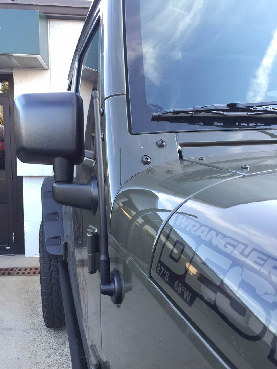 Rugged Ridge 13 Reflex Stubby Antenna for 2007 2018 Wrangler JK 2018 2024 Wrangler JL 2020 2024 Gladiator JT