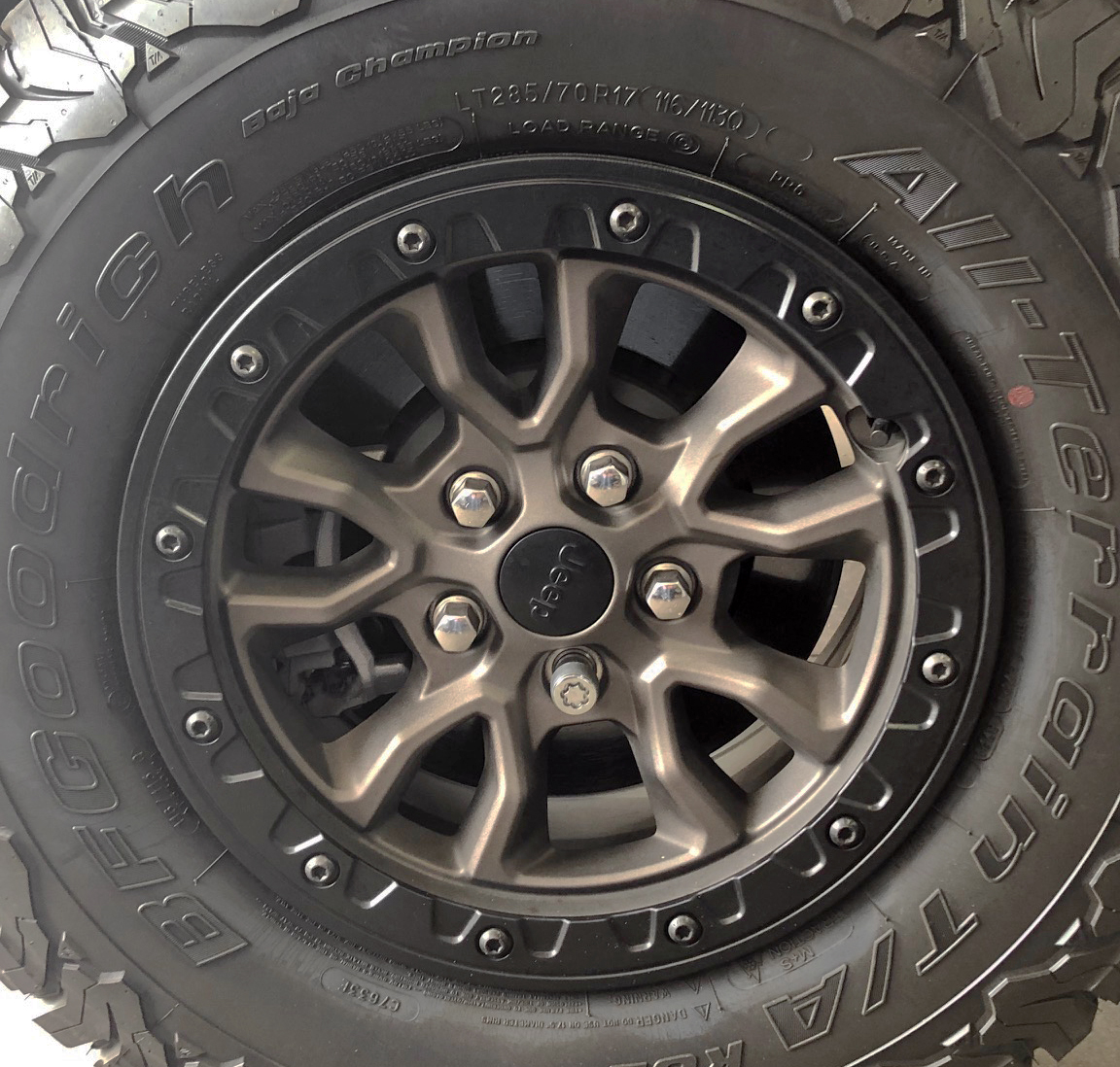 Mopar 17" Bead Lock Capable Bronze 392 Rubicon Wheel for 2018-2024 ...