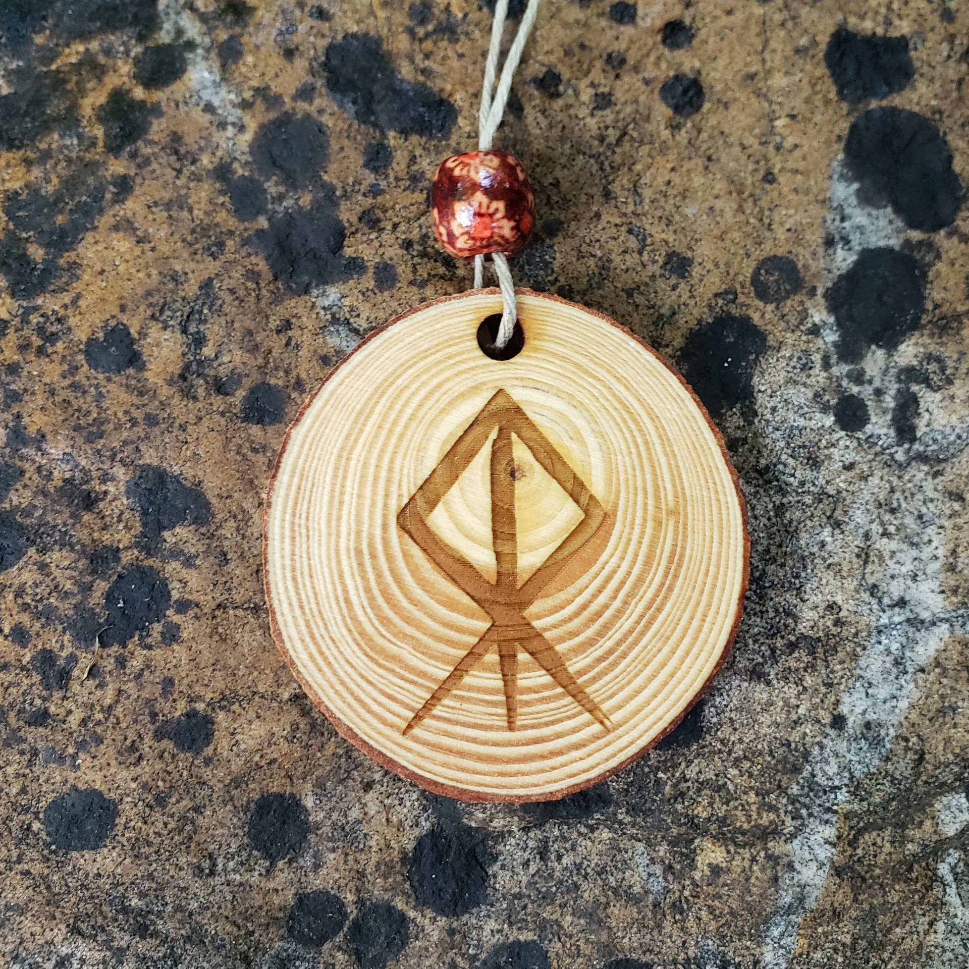 Courage Brave Bind Rune Car Charm – Norse Viking Celtic Wood