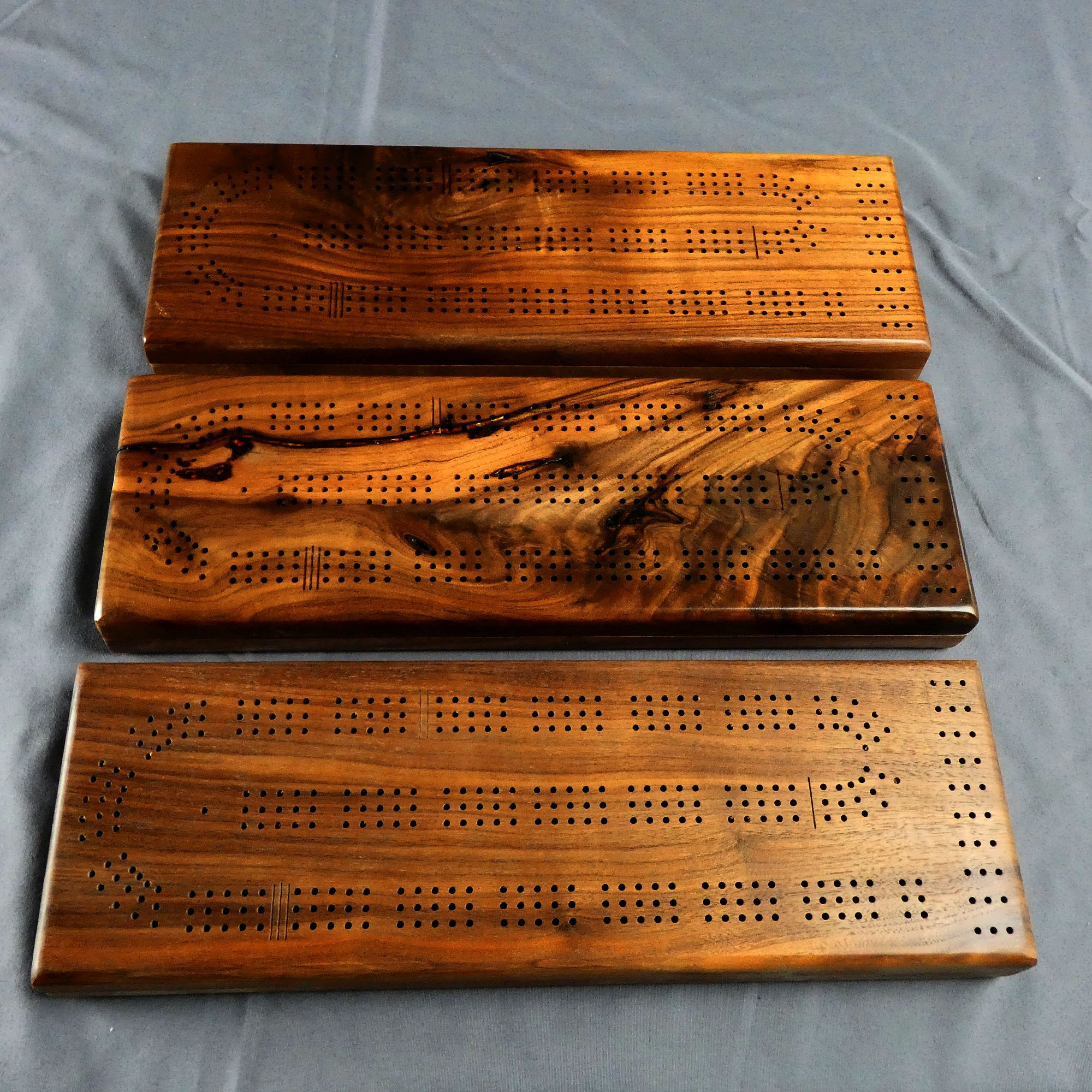 Walnut 3 Player Cribbage board - R designs