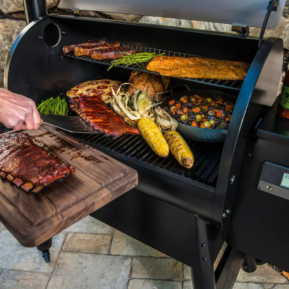 Traeger Pellet Grill Pro Series 575 Smoker Wifi - Kay Apparel Aprons ...