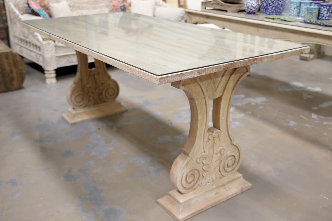 How to make a French dining table enhance your living room. - Sohal Living