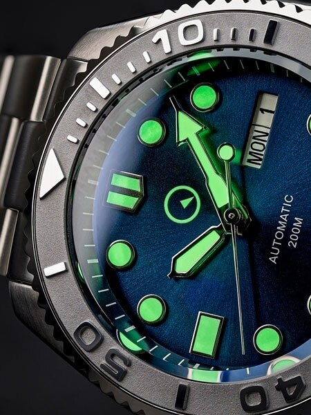 Islander Automatic Dive Watch with a double domed AR sapphire crystal ...