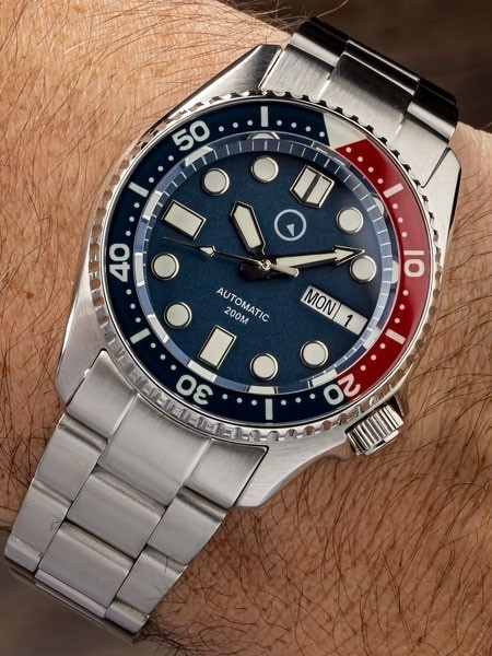 Islander 38mm Automatic Dive Watch with AR sapphire crystal, all solid ...