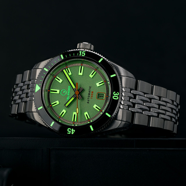 Islander Port Jefferson Skin Diver Automatic Watch with Caribbean Green ...