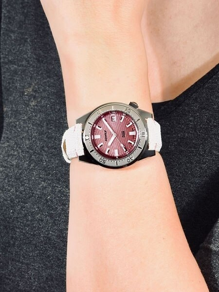 Squale 500 Meter Swiss Made Automatic Dive Watch with Pink Wave Dial ...