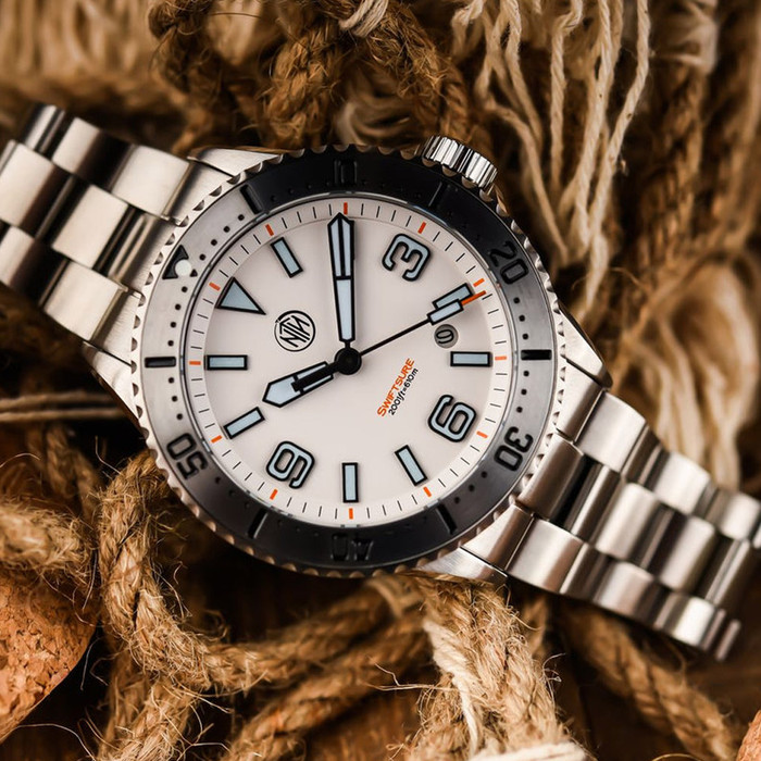 NTH Swiftsure 610-Meter Hi-Beat Automatic Dive Watch with Date #WW-2K1-SWSD