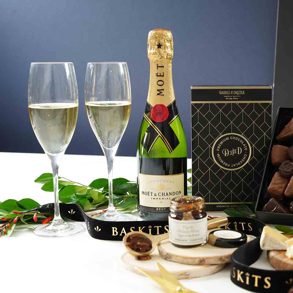 Baskits: Gift Basket & Box Delivered to Canada, USA & Toronto