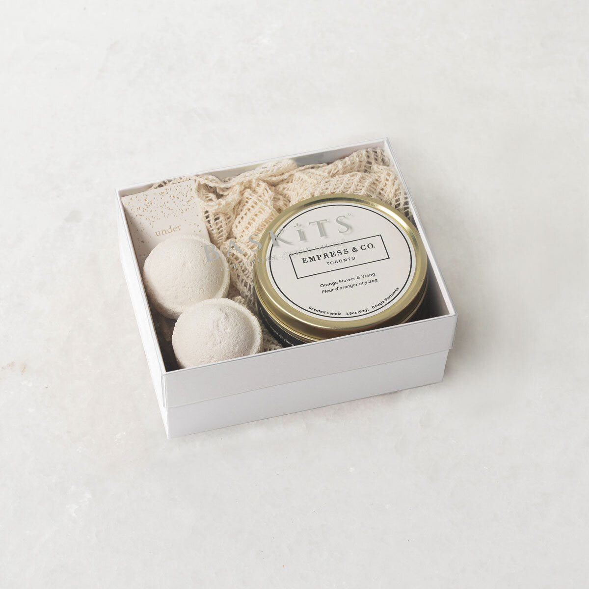 Scented Candle & Bath Bombs Self Care Gift Set: Relax & Renew ...