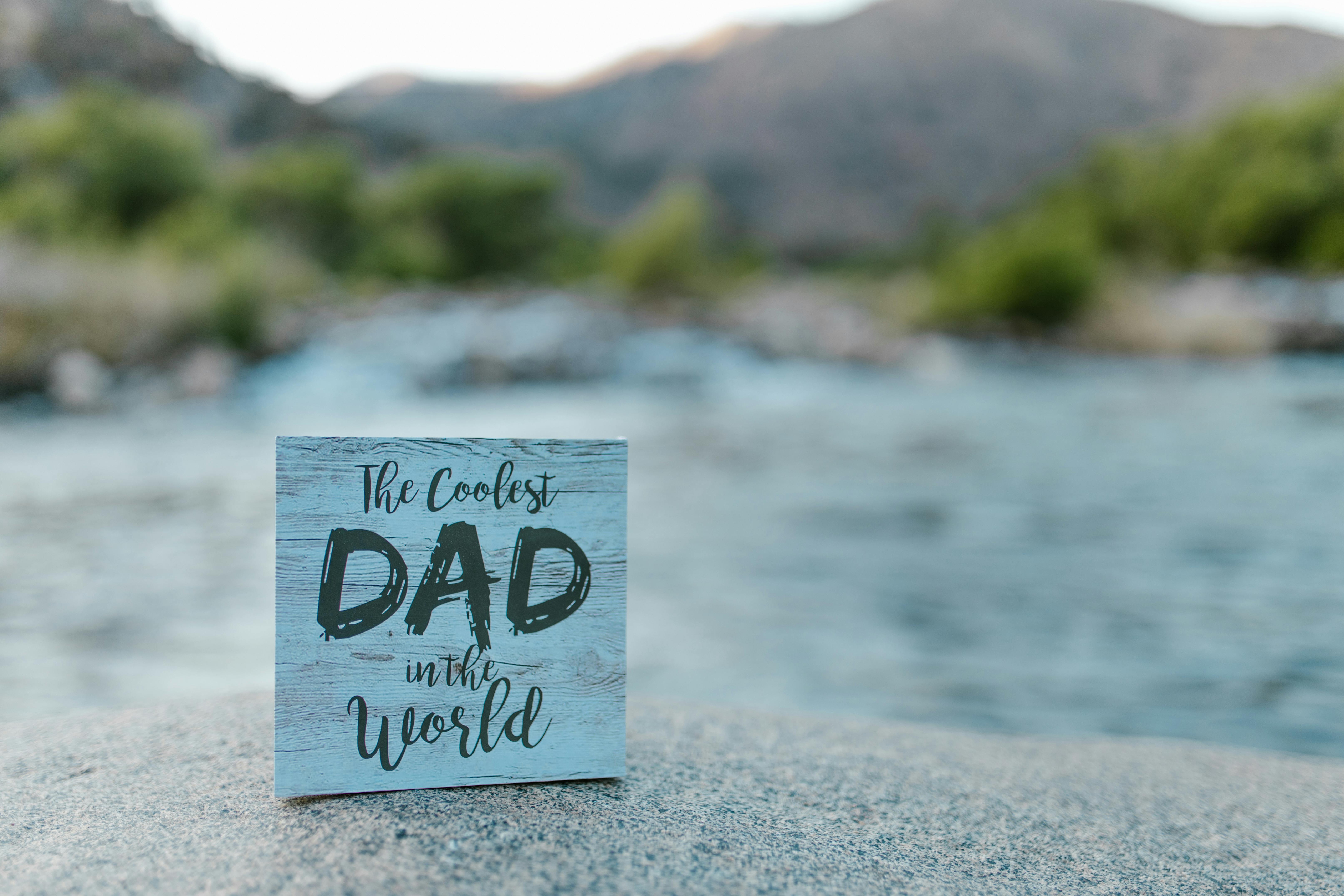 How To Write The Perfect Father's Day Card - Baskits Inc.