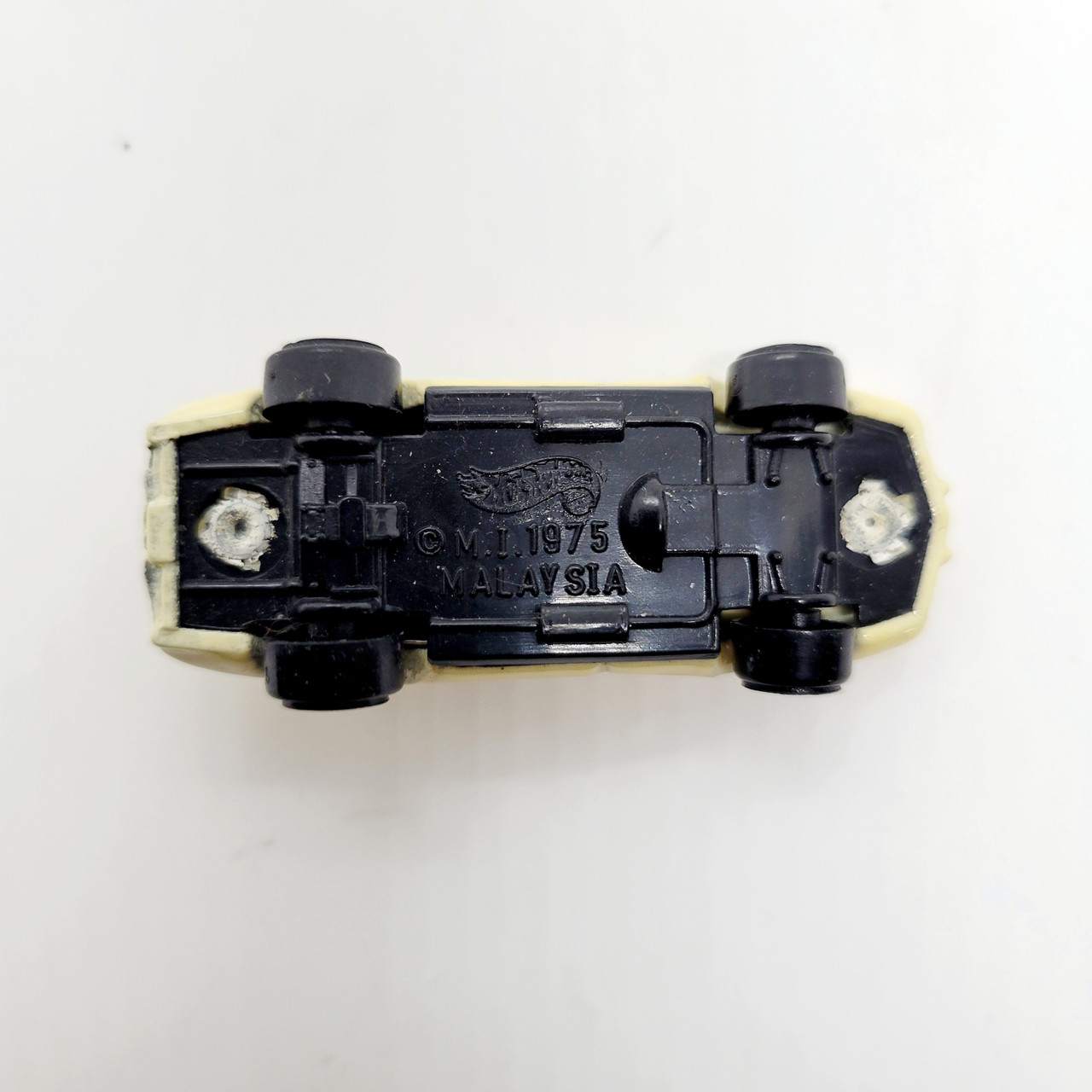 Hot Wheels 1975 Micro Mini Corvette Die-Cast