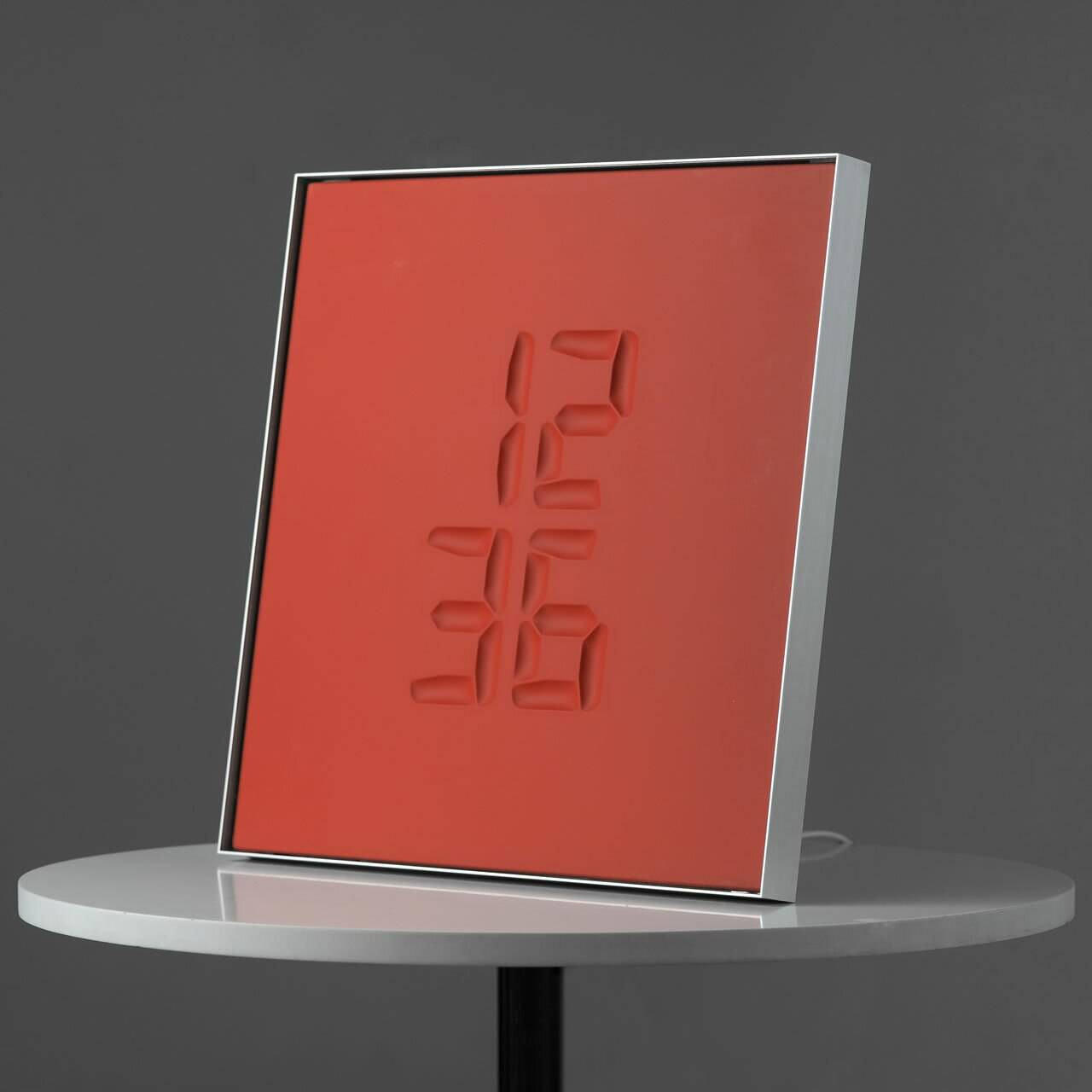 ETCH Clock | Time Engraved | USA Retailer | 42Foundry Switzerland