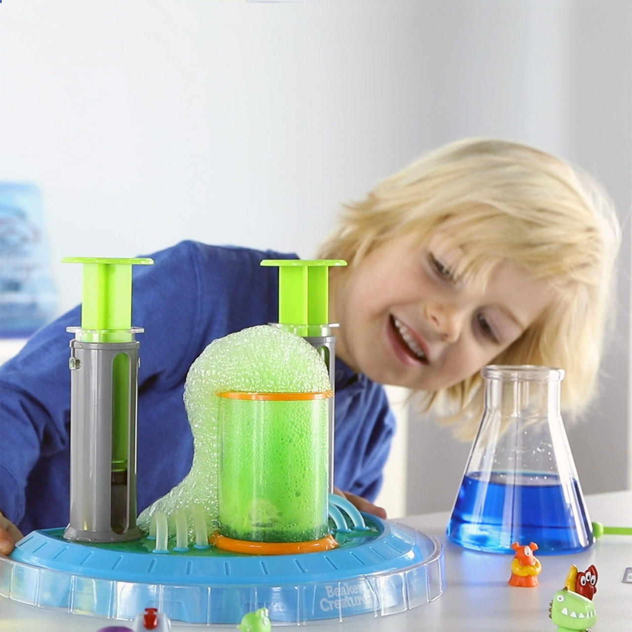 Learning Resources Beaker Creatures Liquid Reactor Super Lab - Supplies ...
