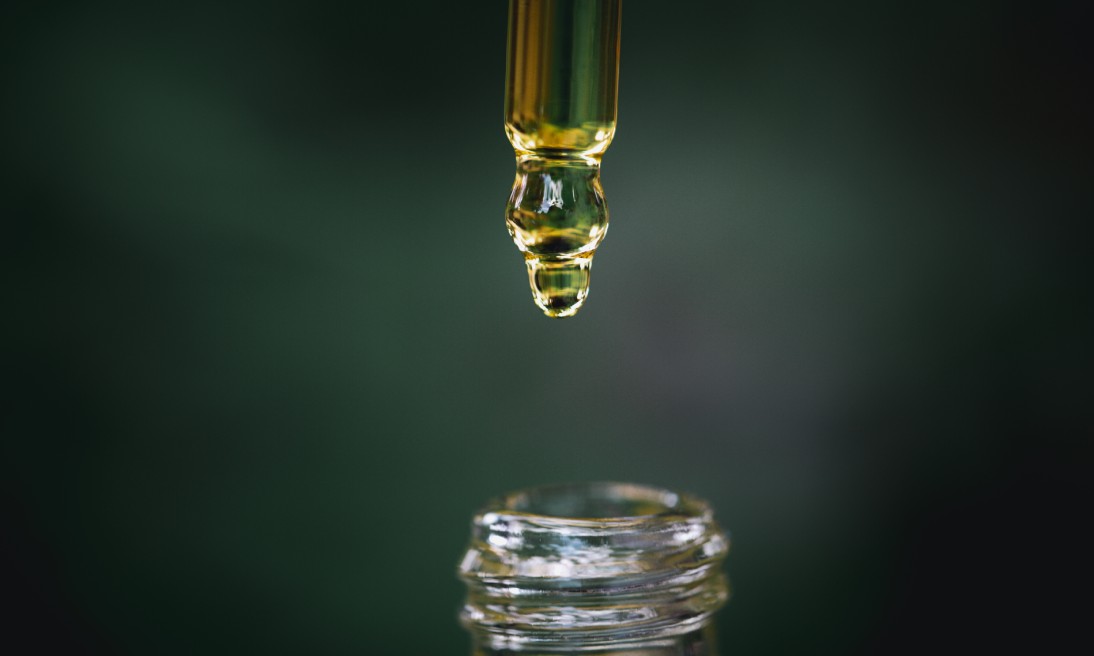 How Messer CO2 Is Used in Plant Oil Extraction - MESA Specialty Gases ...