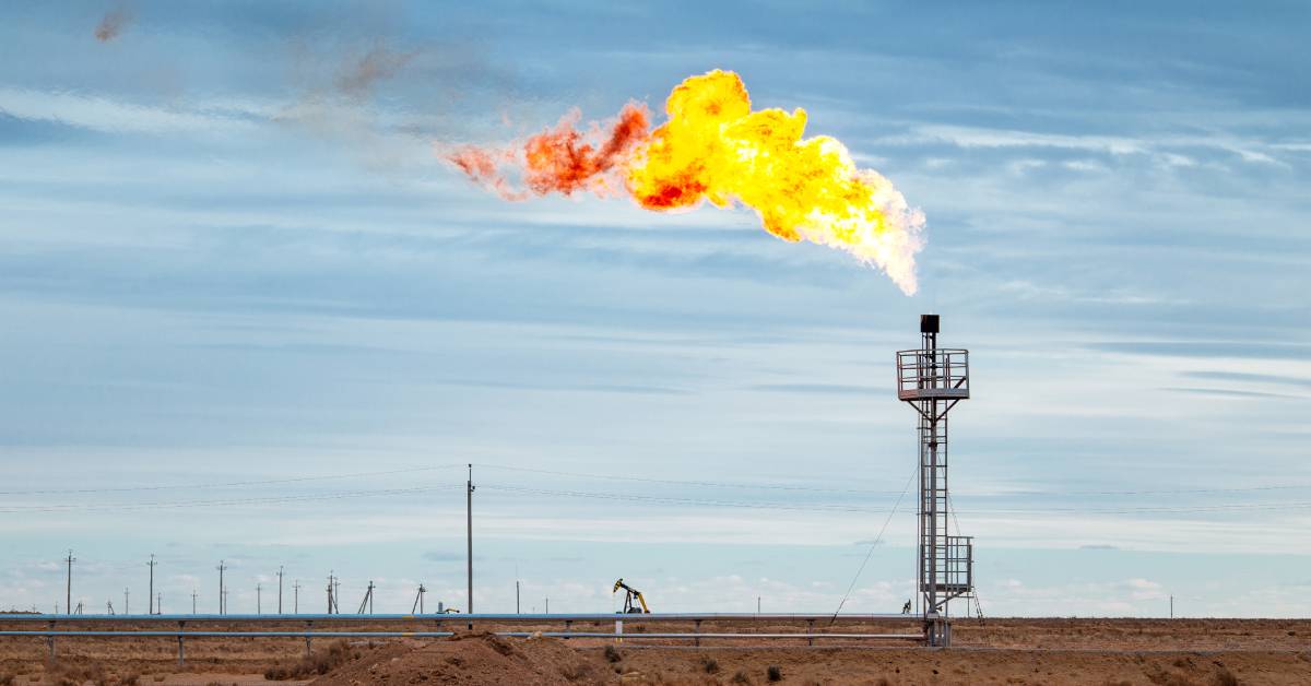 What Is Gas Flaring and What Is Its Purpose? - MESA Specialty Gases ...