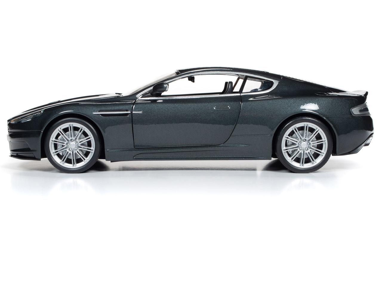 Auto World James Bond