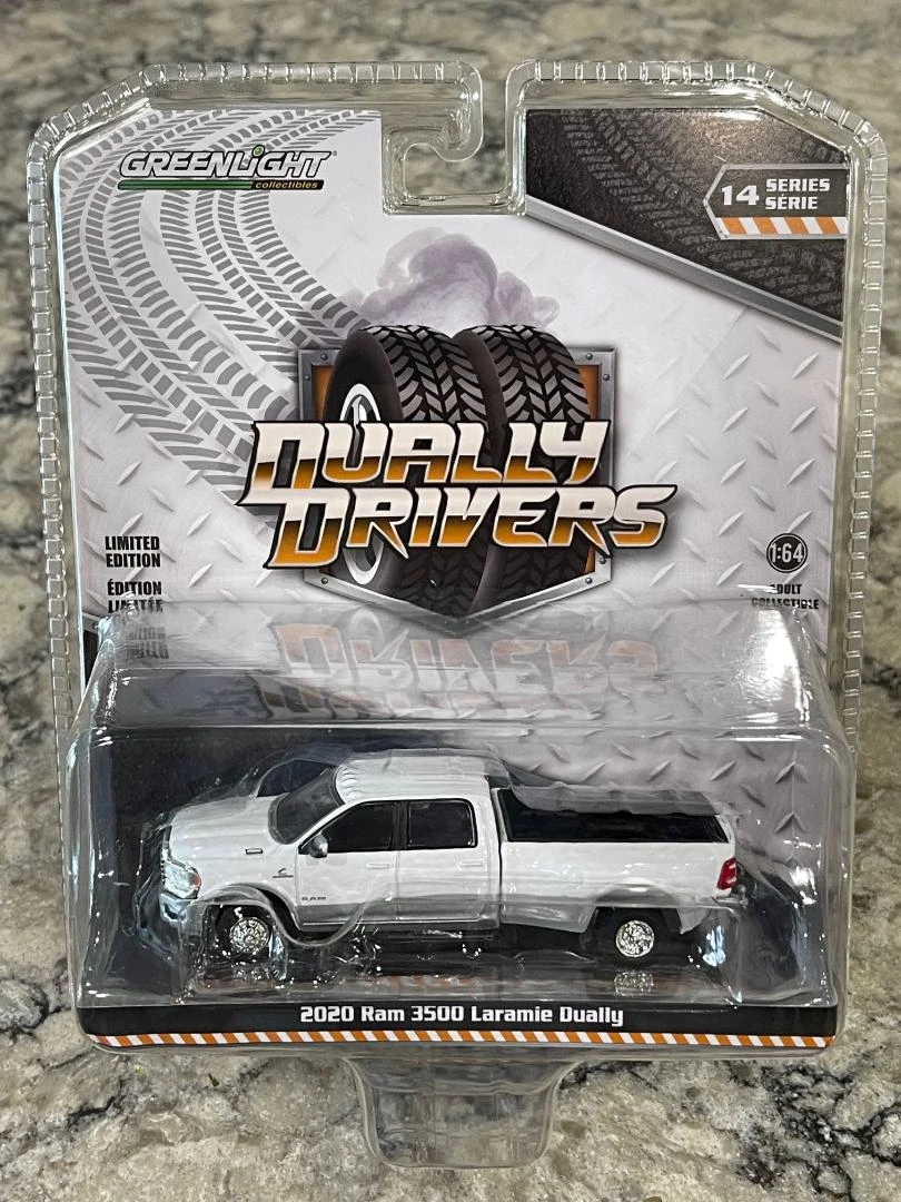 Greenlight 2020 Ram Dually White