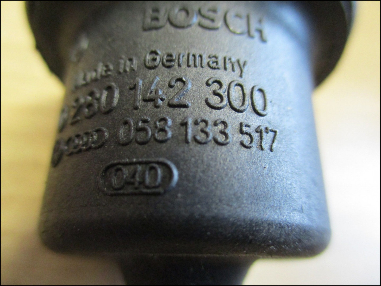 VW VOLKSWAGEN AUDI CANISTER PURGE SOLENOID VENT VALVE 058133517 GENUINE ...