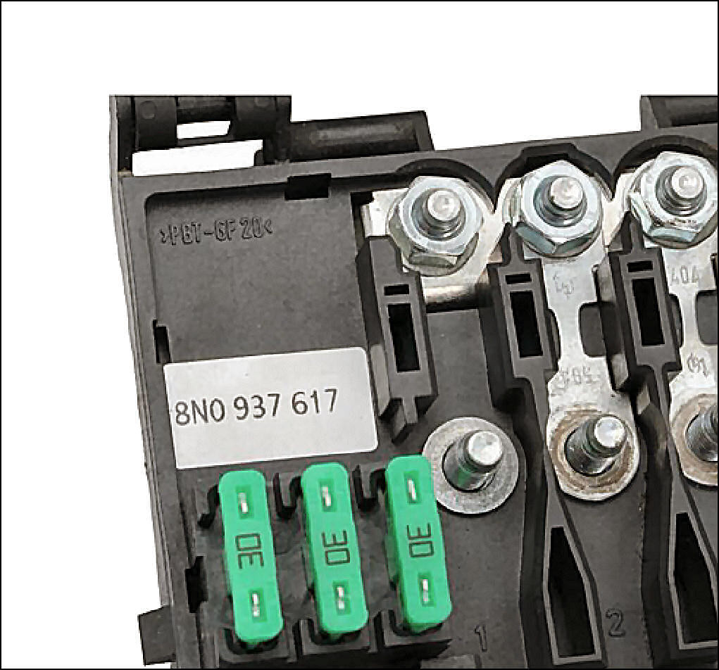 AUDI TT 8N S3 8L BATTERY FUSEBOX WITH HINGED LID 8N0937550A 8N0937550B ...