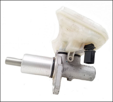 AUDI A4 B6 B7 A6 C6 4B3611021 BRAKE MASTER CYLINDER WITH RESERVOIR ...