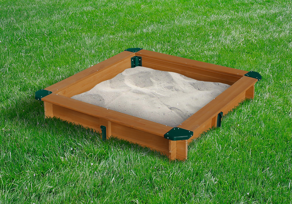 Interlocking Sandbox with Cover